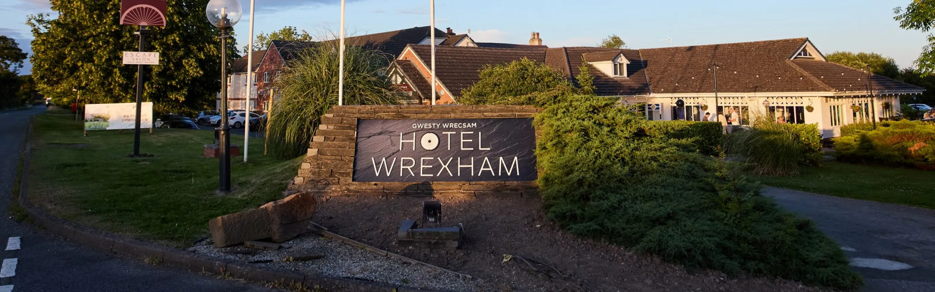 shell holt road wrexham